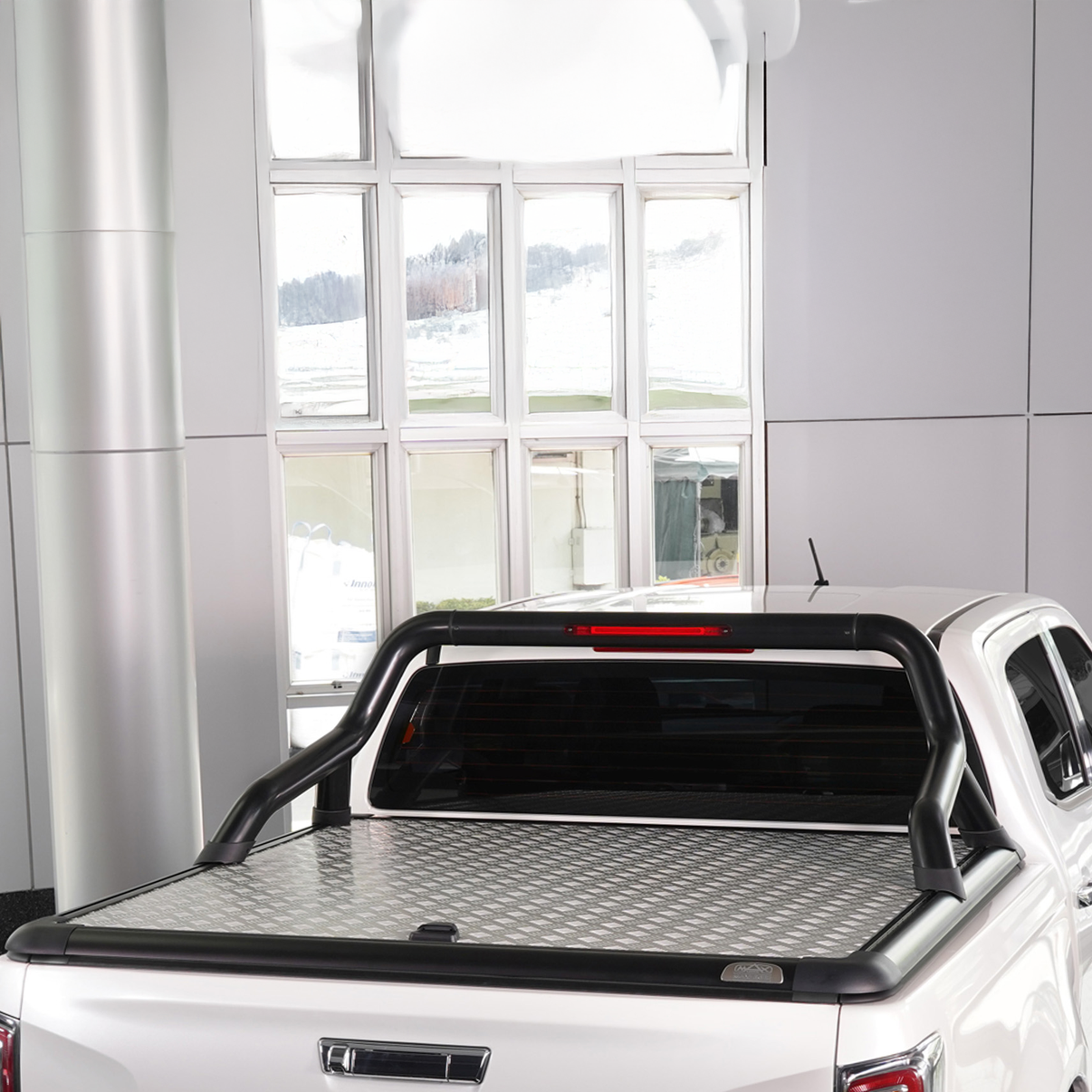 2015 - 2025 Toyota Hilux Alloy Hard Lid – Maxliner Australia