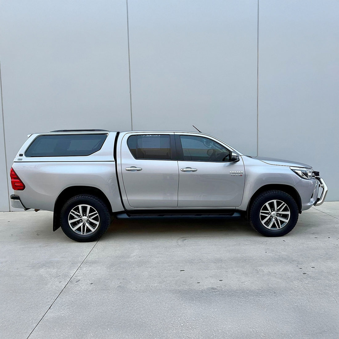 Toyota Hilux Canopy (2015–2025) | Maxliner Venture Canopy – Maxliner ...